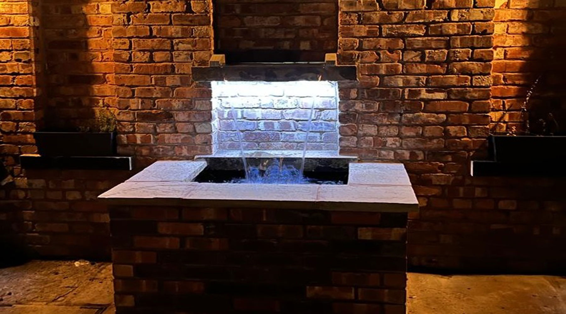 A Stunning Bespoke Water Feature - Altrincham, Trafford - JPM Gardens ...