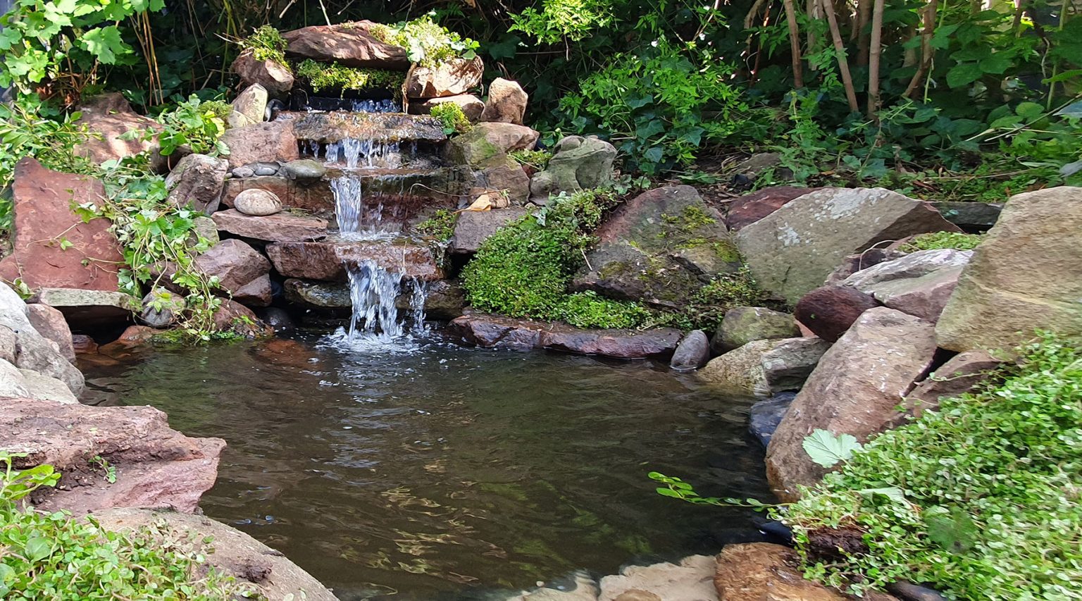 Bespoke Water Features and Waterfalls Installers Stockport